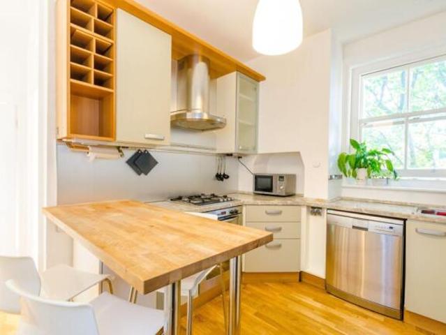 2 bedroom flat for sale in Randolph Avenue, Maida Vale, London, W9