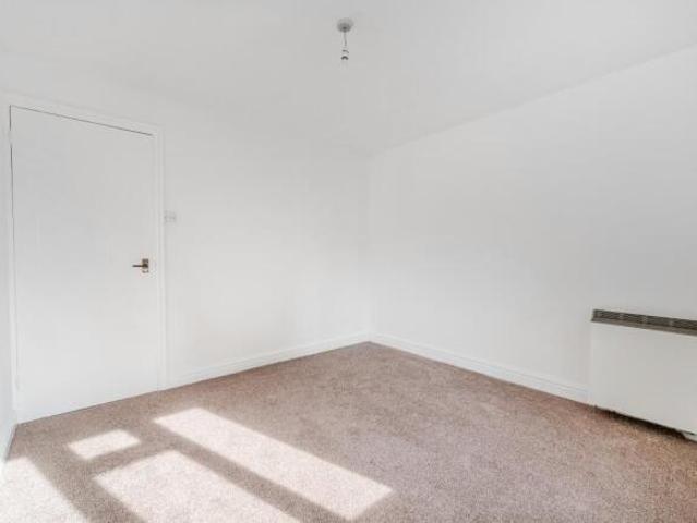 2 bedroom flat for sale in Radnor House, Rembrandt Way, Reading, RG1