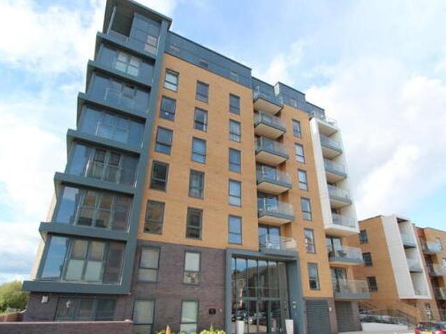 2 Bedroom Flat For Sale In Reading