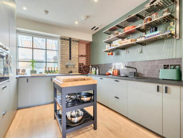 2 bedroom flat for sale in Redcliff Street, Bristol, BS1