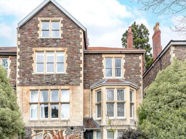 2 Bedroom Flat For Sale In Redland, Bristol