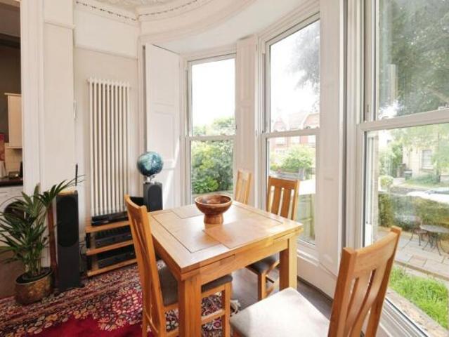 2 bedroom flat for sale in Redland Park, Bristol, BS6