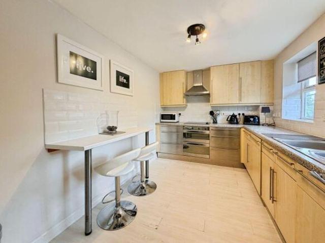 2 bedroom flat for sale in Regency Court, Jesmond Road, Newcastle Upon Tyne, NE2