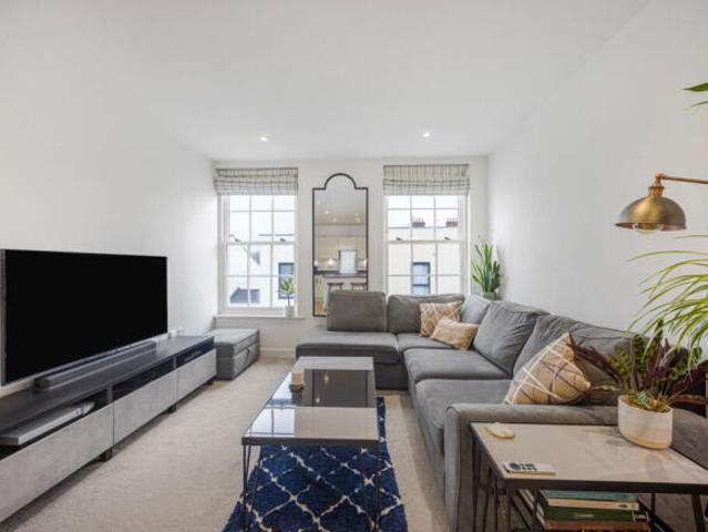 2 bedroom flat for sale in Regency Place, Cheltenham, GL52 2AS, GL52