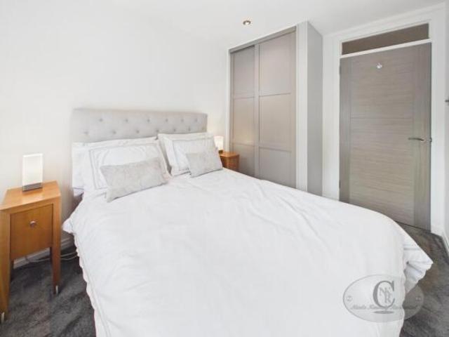 2 bedroom flat for sale in Regents Gate, Bothwell, G71
