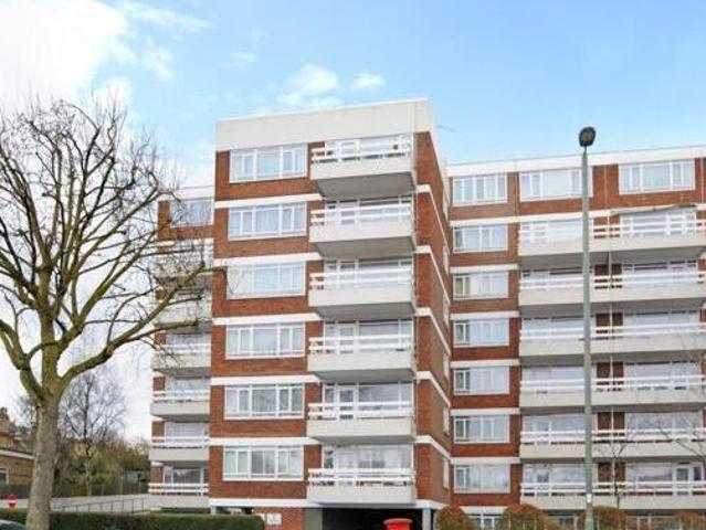 2 Bedroom Flat For Sale In Regents Park Road N3