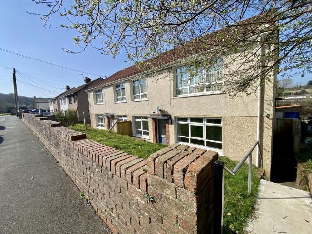 2 bedroom flat for sale in Rhyddwen Road, Craig cefn parc, Swansea, City And County of Swansea. SA6