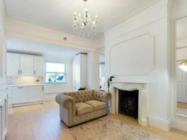 2 Bedroom Flat For Sale In Richmond