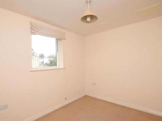 2 bedroom flat for sale in Richmond Court, Exeter, EX4
