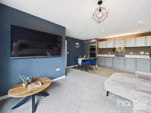 2 bedroom flat for sale in Richmond Park Terrace, Oatlands, Glasgow, City of Glasgow, G5 0DY, G5