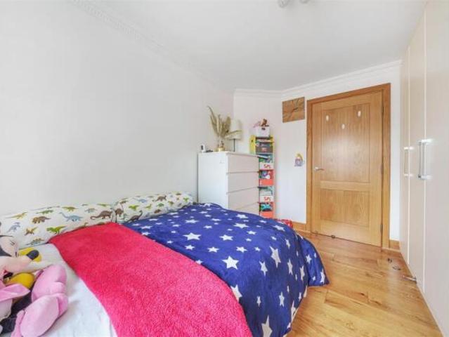 2 bedroom flat for sale in Richmond Road, Kingston Upon Thames, KT2