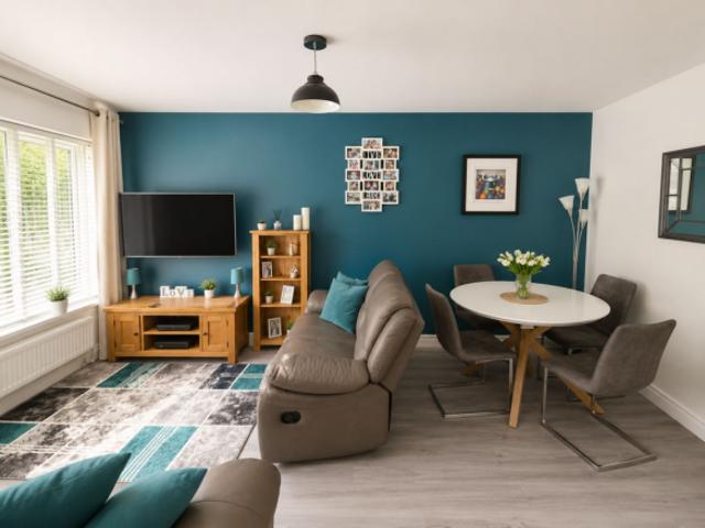 2 bedroom flat for sale in Richmond Road, Solihull, B92