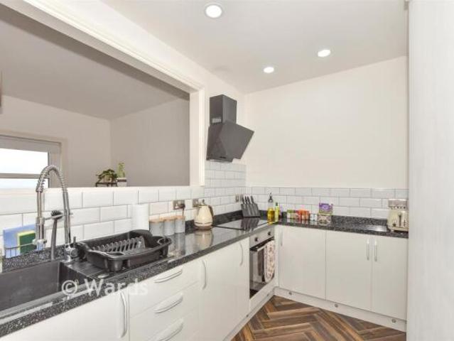 2 bedroom flat for sale in Richmond Street, Herne Bay, Kent, CT6