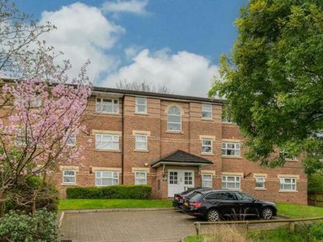 2 Bedroom Flat For Sale In Rickard Close, Hendon