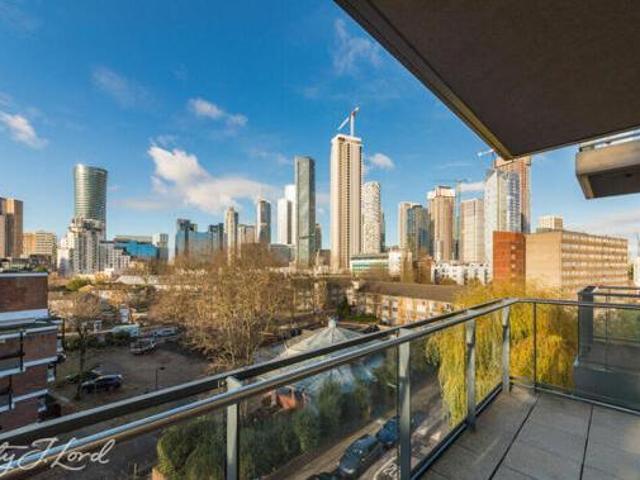 2 Bedroom Flat For Sale In River Barge Close, Isle Of Dogs