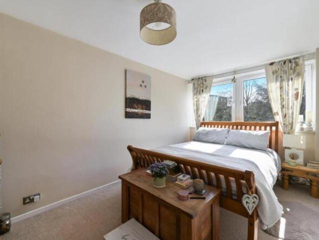 2 bedroom flat for sale in Romulus Court, Brentford Dock, TW8