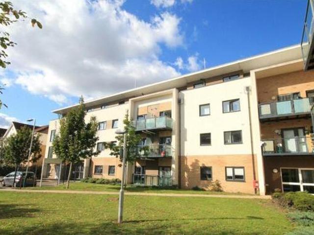 2 Bedroom Flat For Sale In Romford