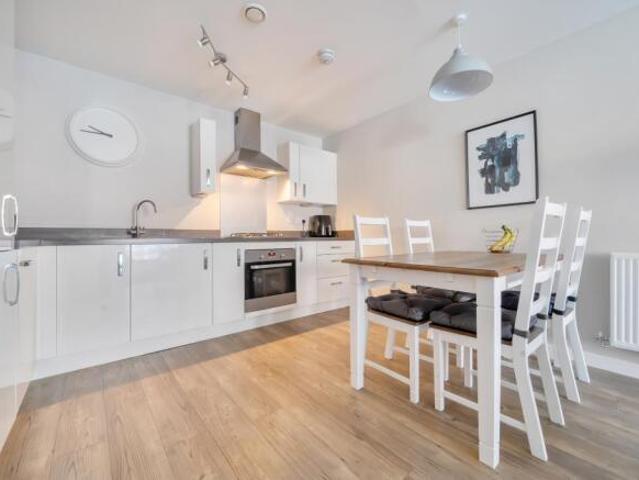 2 bedroom flat for sale in Robertson Way, Chapel Gate, Basingstoke, RG21