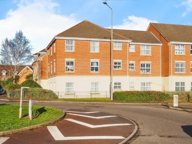 2 bedroom flat for sale in Robinson Court, Chilwell, Beeston, Nottingham, NG9