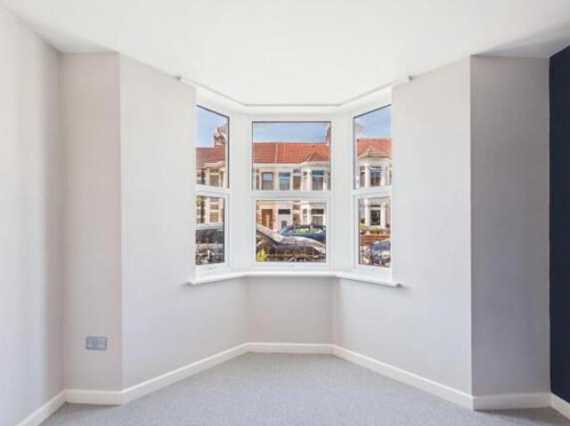 2 bedroom flat for sale in Roseberry Road, Redfield, Bristol, BS5