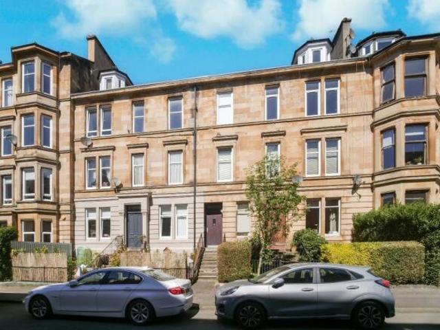 2 bedroom flat for sale in Roslea Drive, Dennistoun, G31 2QR, G31