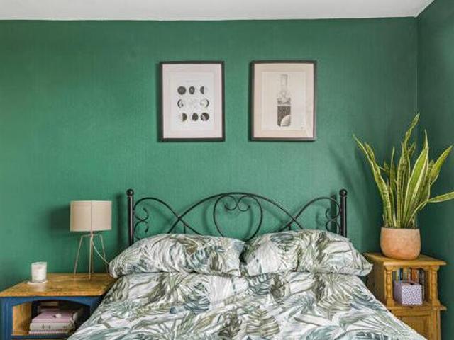 2 Bedroom Flat For Sale In Ross Road