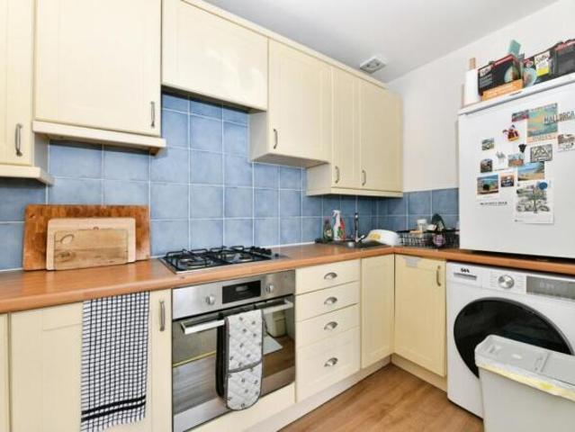 2 bedroom flat for sale in Royal York Crescent, Bristol, BS8