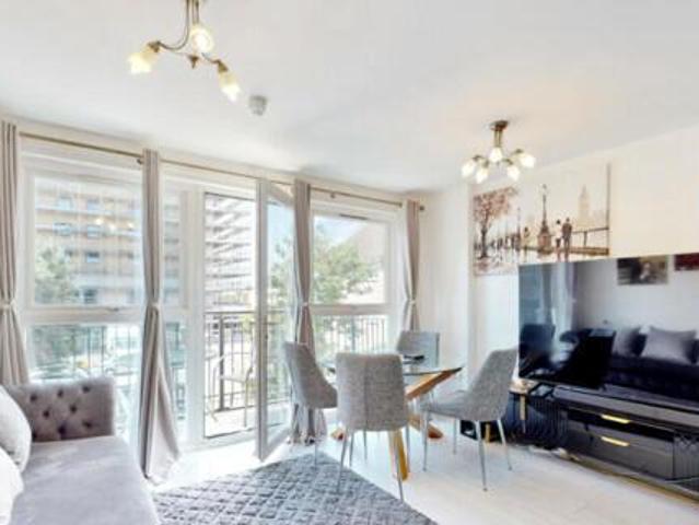 2 Bedroom Flat For Sale In Royal Cres, Ilford
