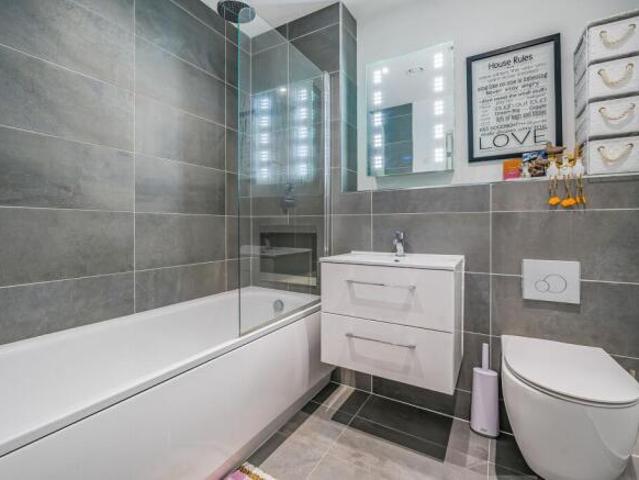 2 bedroom flat for sale in Royal Crescent Road, Royal Crescent Apartments, SO14