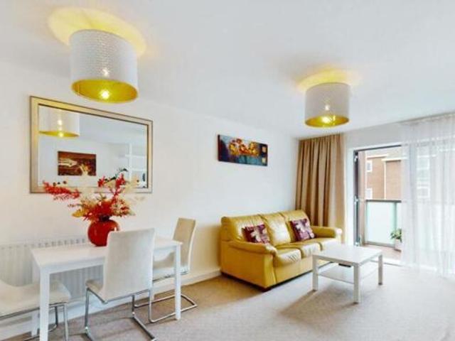 2 Bedroom Flat For Sale In Royal Docks, London