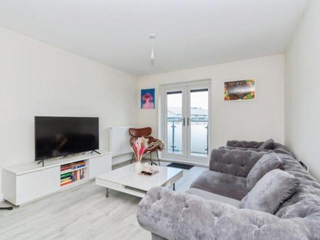 2 bedroom flat for sale in Ruston Close, Reading, RG2