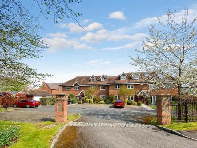 2 Bedroom Flat For Sale In Ruscombe