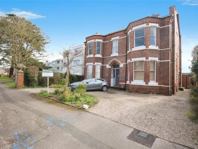 2 bedroom flat for sale in Russell Terrace, Leamington Spa, Warwickshire, CV31