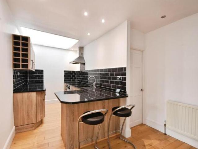 2 bedroom flat for sale in Rutland Road, HARROGATE, HG1