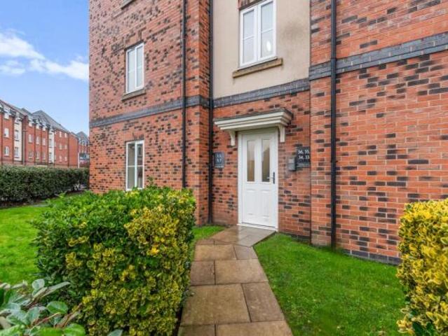 2 bedroom flat for sale in Rylands Drive, Warrington, WA2
