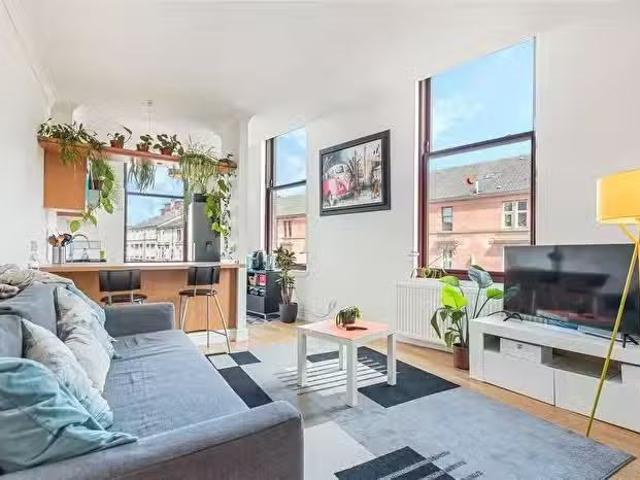 2 Bedroom Flat For Sale In S/, Clarendon Court, Glasgow, Glasg.