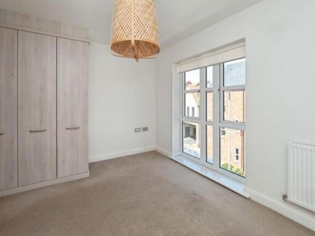 2 bedroom flat for sale in Scotts Court, Hull, HU1