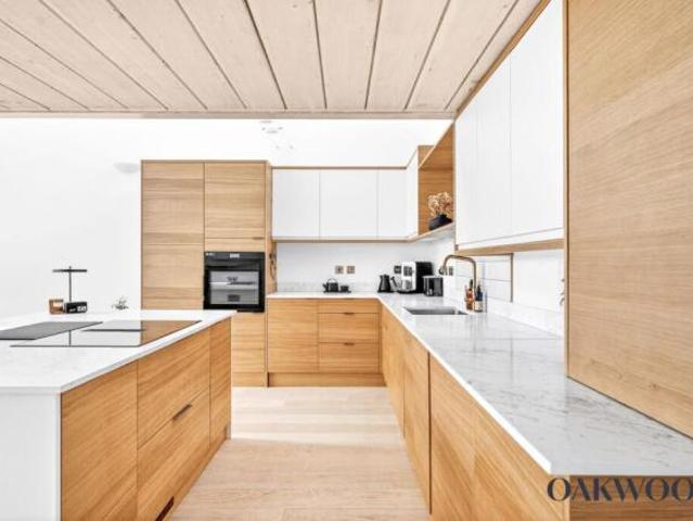 2 bedroom flat for sale in Scholars Place, Stoke Newington, N16