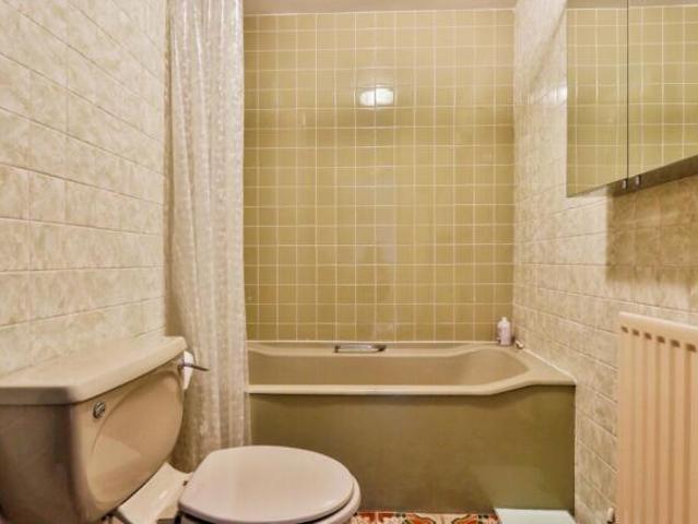 2 bedroom flat for sale in Sandbourne Road, Alum Chine, Bournemouth, Dorset, BH4