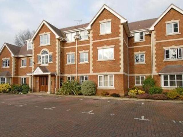 2 Bedroom Flat For Sale In Sandhurst