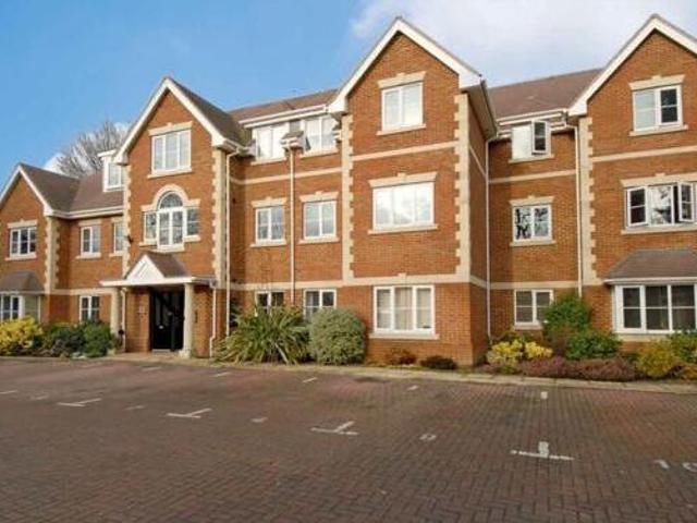 2 Bedroom Flat For Sale In Sandhurst