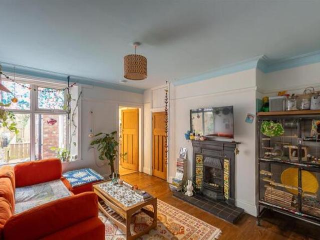 2 bedroom flat for sale in Sackville Road, Heaton, Newcastle upon Tyne, NE6
