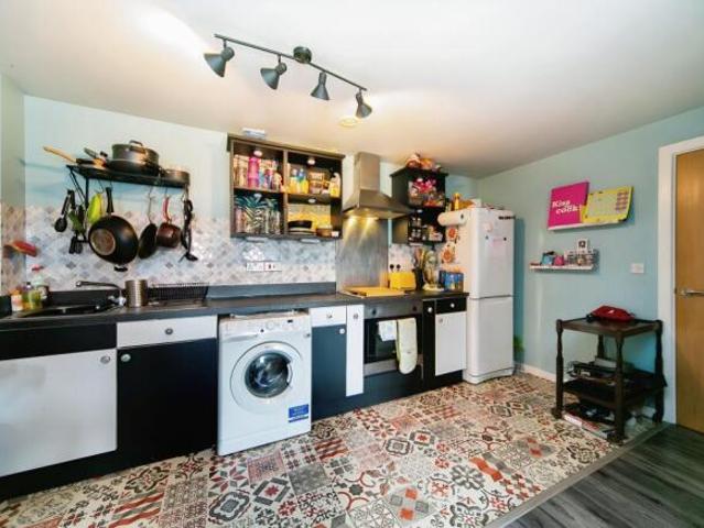 2 bedroom flat for sale in Saddlery Way, Chester, CH1