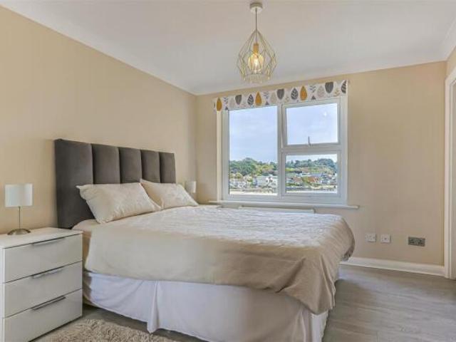 2 bedroom flat for sale in Salterns Way, Lilliput, BH14
