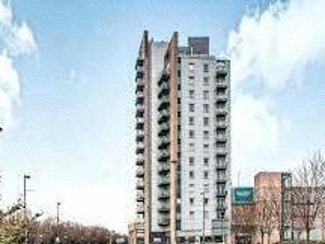 2 Bedroom Flat For Sale In Salford, Greater Manchester
