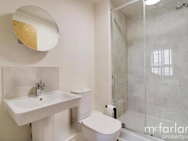 2 bedroom flat for sale in Semington Strand, Swindon, SN1
