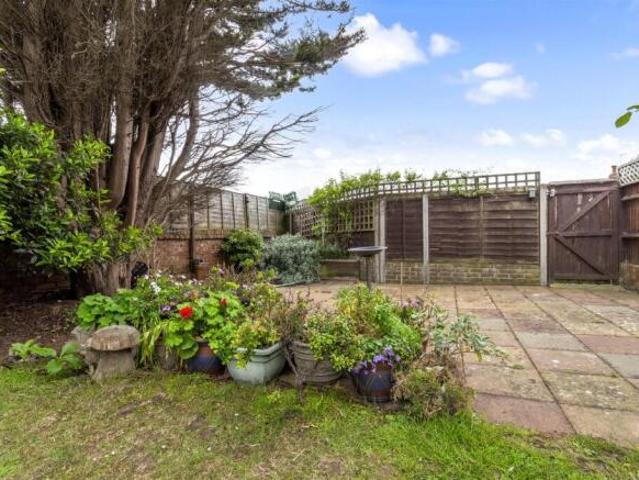 2 bedroom flat for sale in Sea Place, Goring By Sea, Worthing, BN12