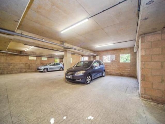 2 bedroom flat for sale in Seacole Gardens, Southampton, Hampshire, SO16