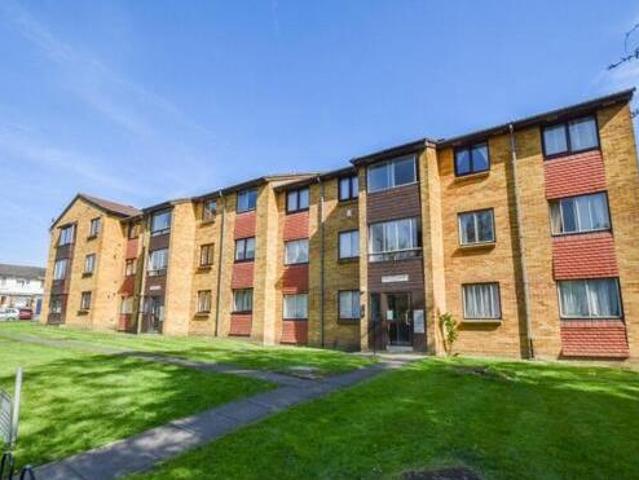 2 Bedroom Flat For Sale In Selhurst Road, South Norwood