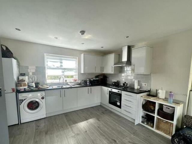 2 Bedroom Flat For Sale In Seven Kings